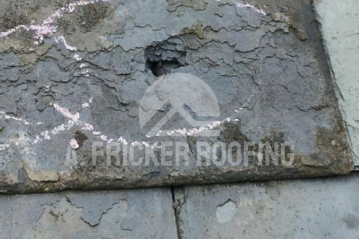 5 Signs You Need Slate Roof Repair & How to Fix Them