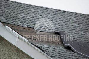 5 Steps To Identify Defective Roof Shingles (& What To Do)