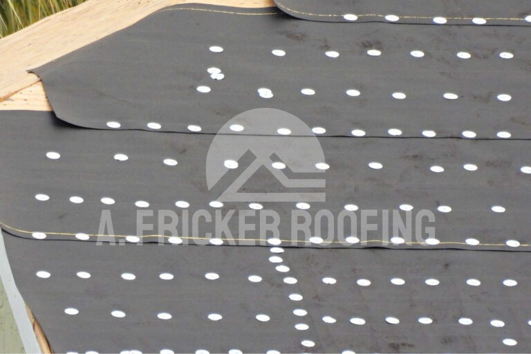 Synthetic Underlayment vs. Felt: Which Is Right For Your Roof?